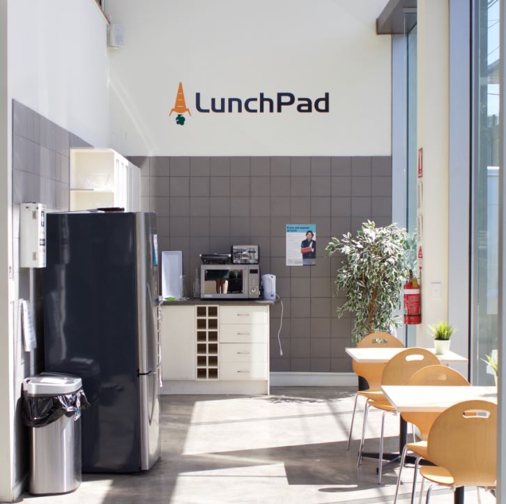 LaunchPad 2 Community Desk - Smarter Spaces